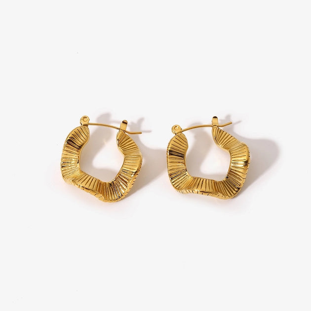 Gold Wavy Earrings – Unique Flowing Design, Perfect for Everyday Elega ...